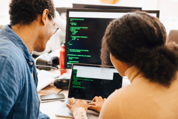 Como começar a programar: o melhor guia para programadores iniciantes