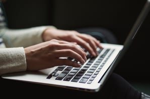 Comment créer et utiliser le fichier .htaccess